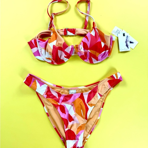 Jessica Simpson | Swim | Jessica Simpson Bikini Bra Style Top High Cut ...